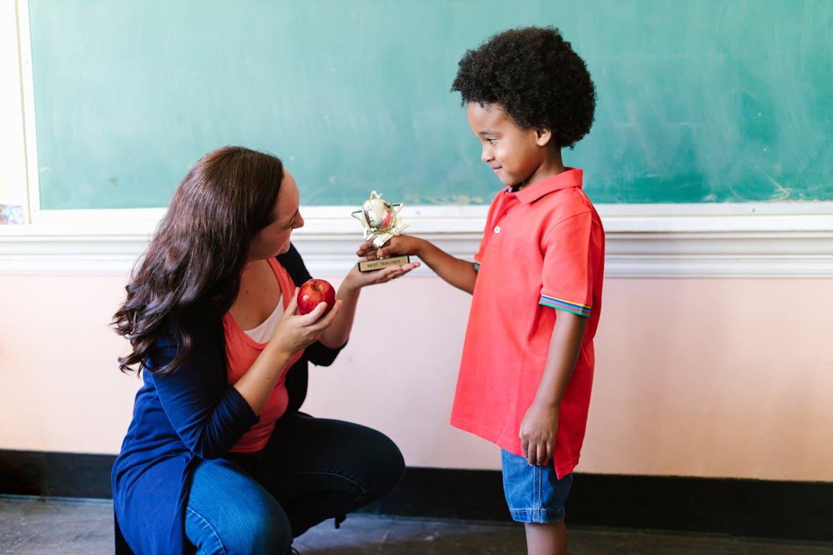 How to Encourage A Love For Learning - Career Mapped
